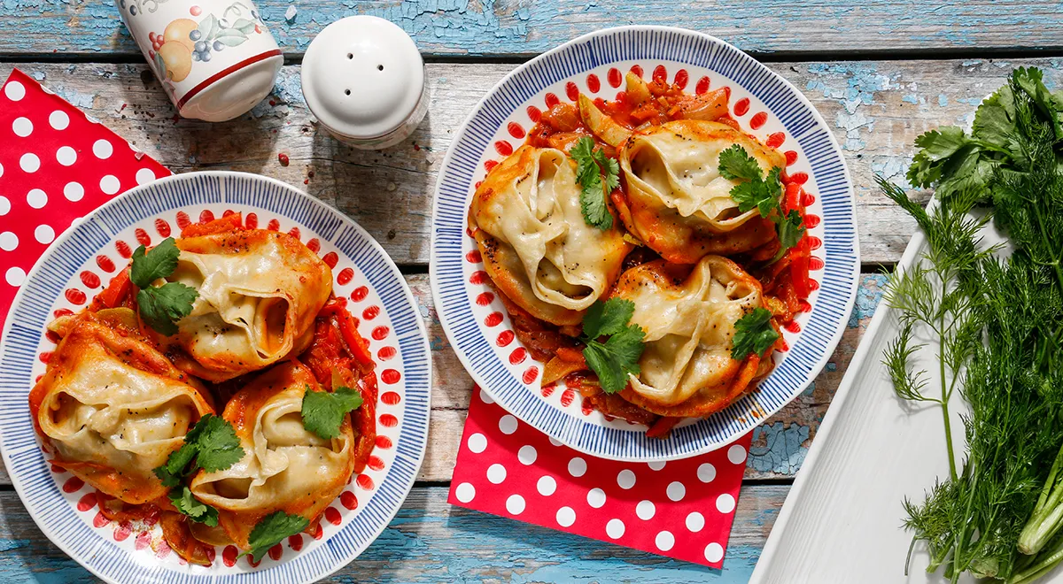 Vegetable-Stuffed Dumplings